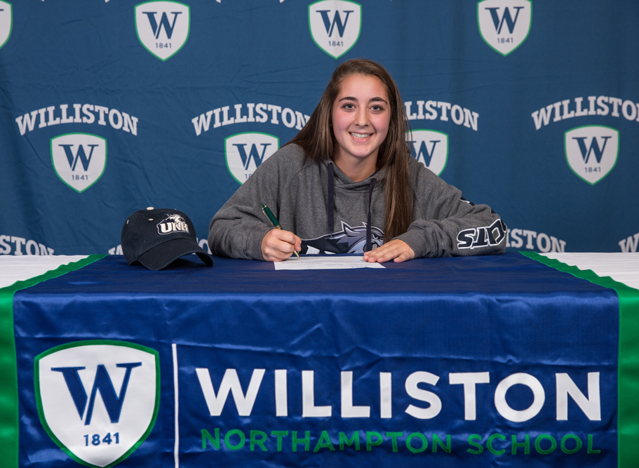 Tori Palumbo to Play Ice Hockey, Field Hockey for UNH | Athletics News